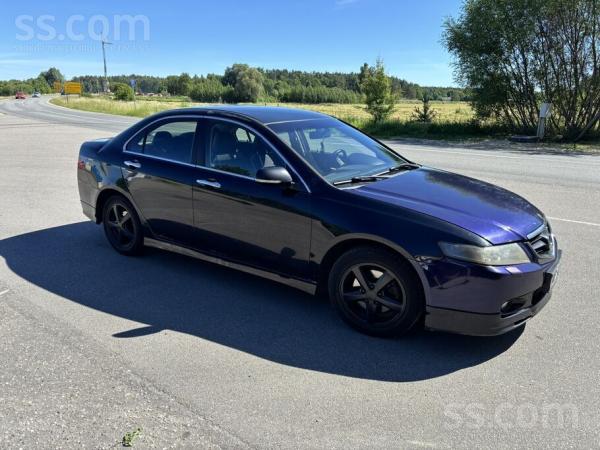 Melns Honda Accord 2003 Rīga, ar dzinēja tilpumu 2.40 L un nobraukumu 315 tūkst. km par 1500 €, foto 4 vietnē AUTOMOTO.COM.LV