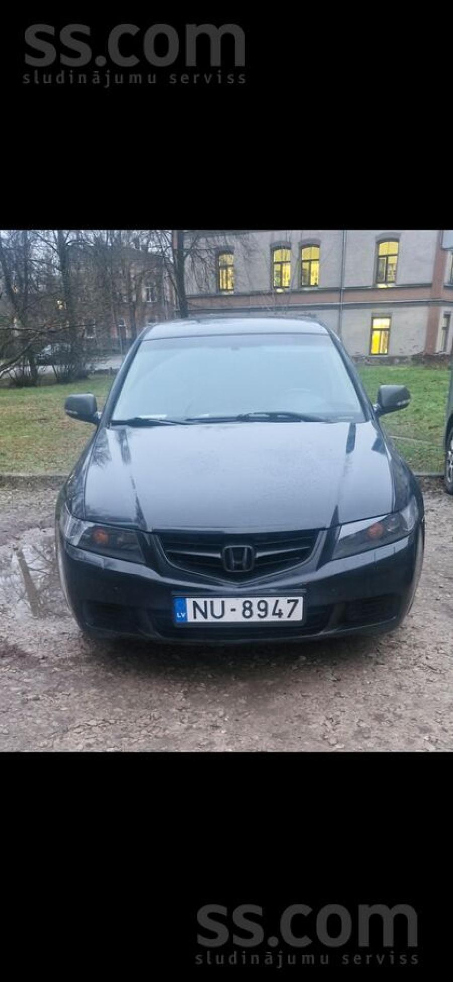 Melns Honda Accord 2004 Jelgava, ar dzinēja tilpumu 2.00 L un nobraukumu 224 tūkst. km par 3300 €, foto 1 vietnē AUTOMOTO.COM.LV