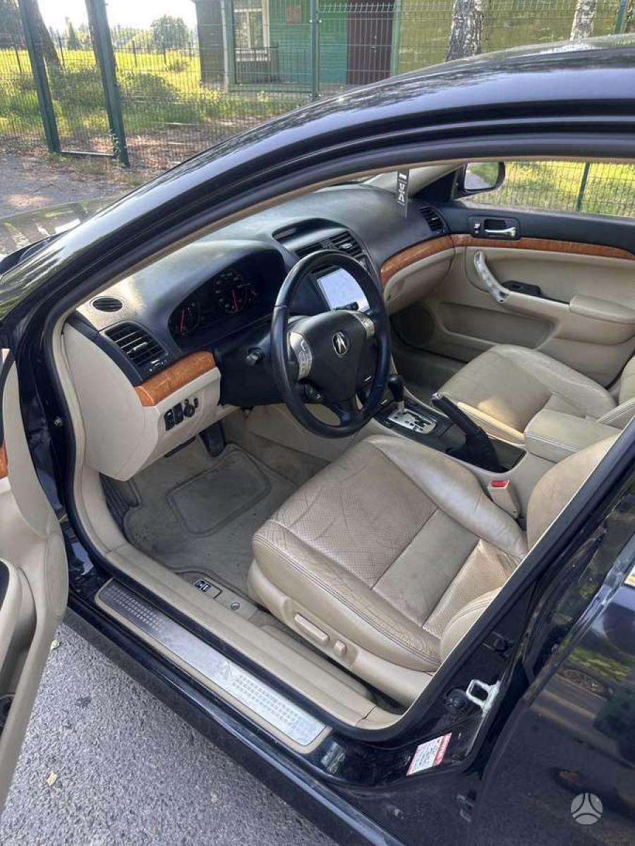 Black Honda Accord 2005 in Vilnius, with an engine capacity of 2.35 L and mileage of 370 thousand km for 1500 €, photo 15 on AUTOMOTO.COM.LV