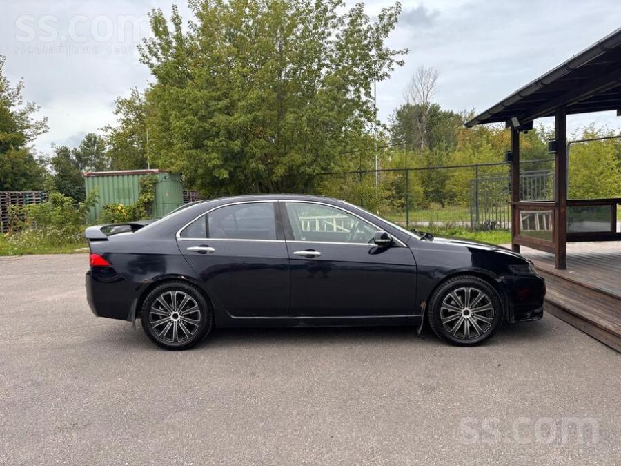 Melns Honda Accord 2005 Rīga, ar dzinēja tilpumu 2.40 L un nobraukumu 355 tūkst. km par 790 €, foto 6 vietnē AUTOMOTO.COM.LV