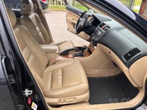 Melns Honda Accord 2005 Rīga, ar dzinēja tilpumu 2.40 L un nobraukumu 355 tūkst. km par 790 €, foto 15 vietnē AUTOMOTO.COM.LV