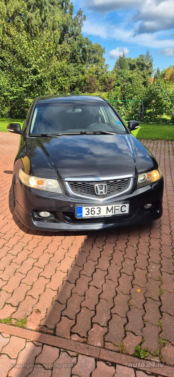 Black Honda Accord 2005 in Tallinn, with an engine capacity of 2.00 L and mileage of 0 thousand km for 1900 €, photo 5 on AUTOMOTO.COM.LV