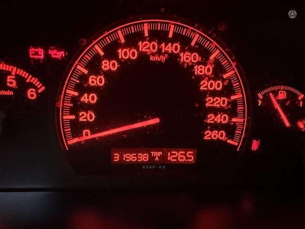 Black Honda Accord 2005 in Vilnius, with an engine capacity of 2.20 L and mileage of 320 thousand km for 1500 €, photo 3 on AUTOMOTO.COM.LV