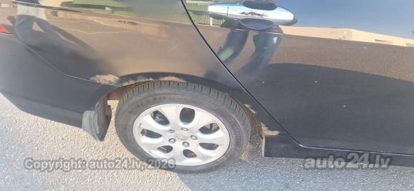 Melns Honda Accord 2006 Tallina, ar dzinēja tilpumu 2.20 L un nobraukumu 311 tūkst. km par 2000 €, foto 8 vietnē AUTOMOTO.COM.LV
