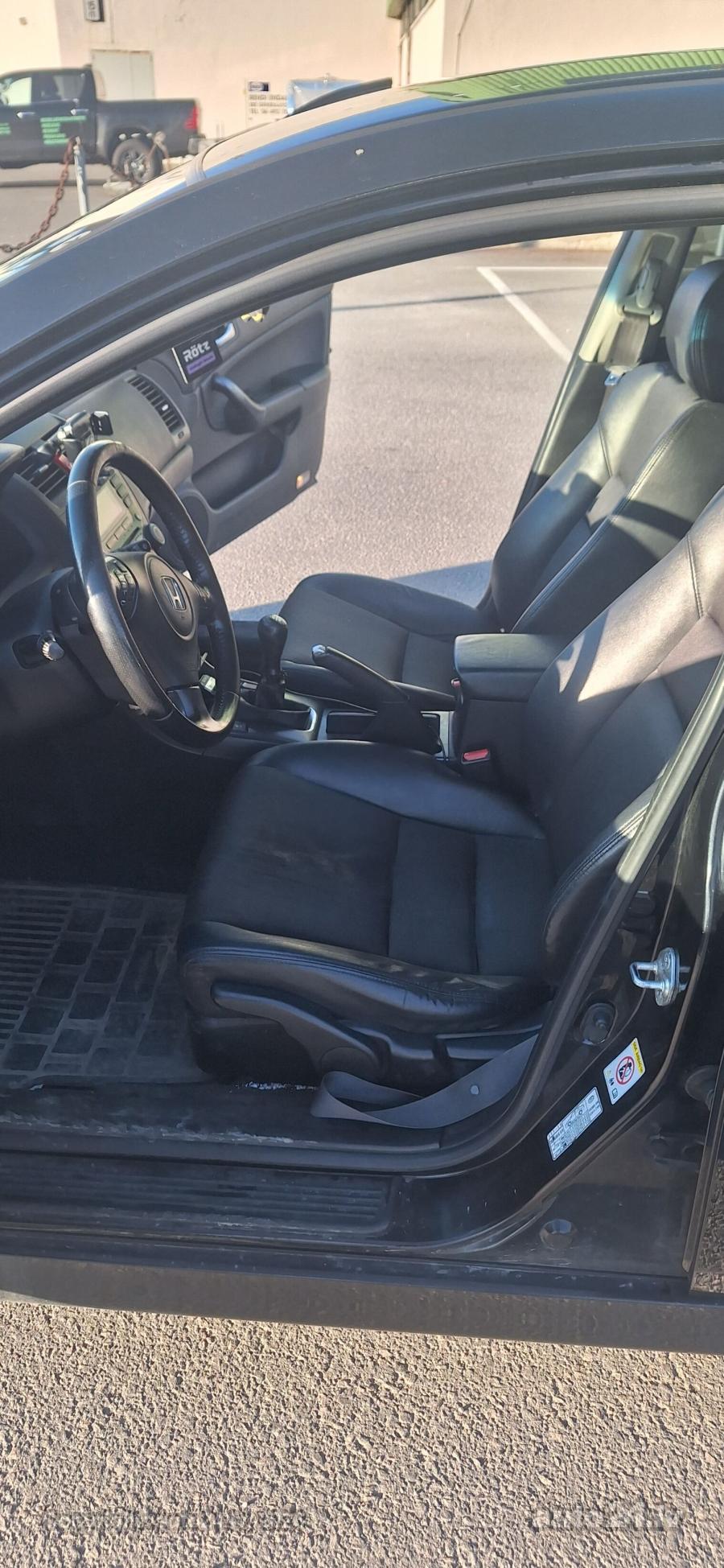 Melns Honda Accord 2006 Tallina, ar dzinēja tilpumu 2.20 L un nobraukumu 311 tūkst. km par 2000 €, foto 12 vietnē AUTOMOTO.COM.LV