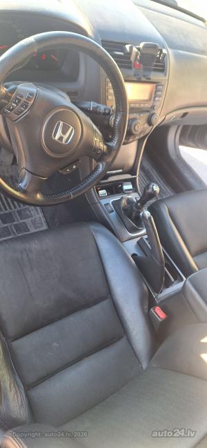 Melns Honda Accord 2006 Tallina, ar dzinēja tilpumu 2.20 L un nobraukumu 311 tūkst. km par 2000 €, foto 13 vietnē AUTOMOTO.COM.LV