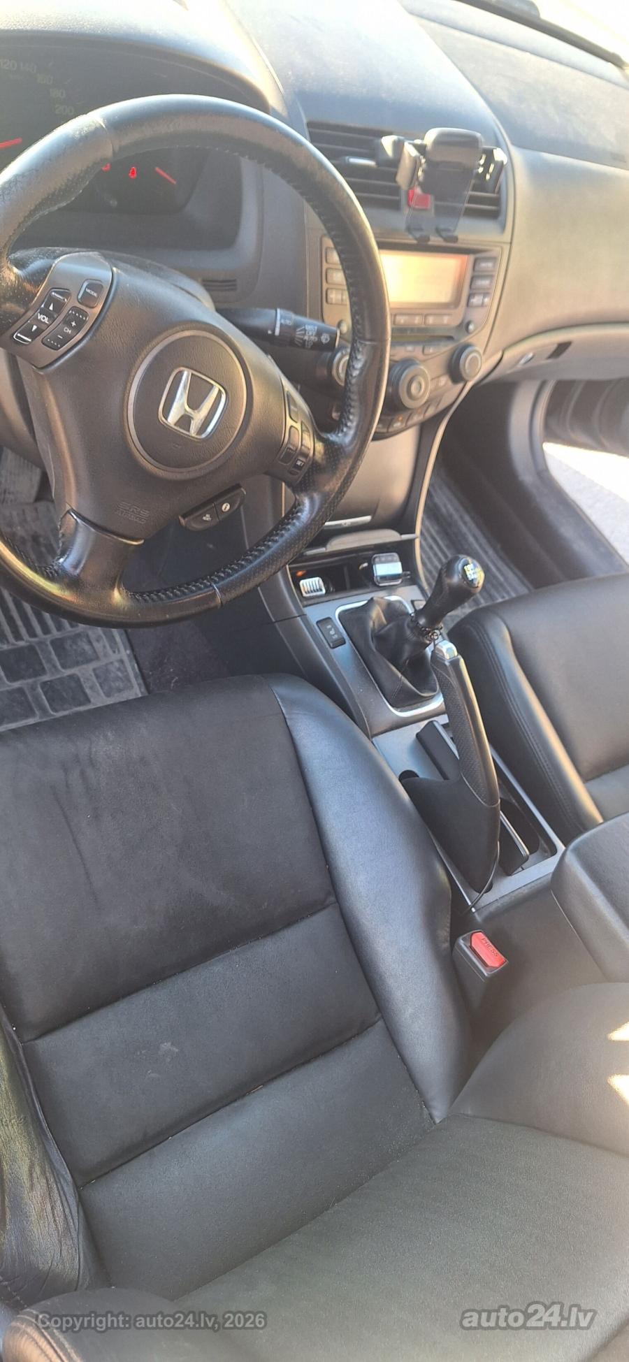 Melns Honda Accord 2006 Tallina, ar dzinēja tilpumu 2.20 L un nobraukumu 311 tūkst. km par 2000 €, foto 13 vietnē AUTOMOTO.COM.LV