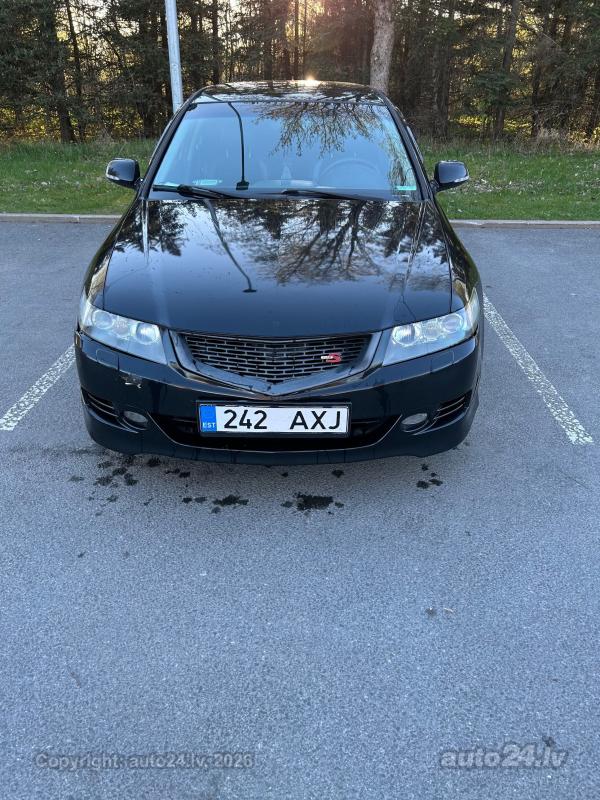 Melns Honda Accord 2006 Tallina, ar dzinēja tilpumu 2.40 L un nobraukumu 320 tūkst. km par 5000 €, foto 1 vietnē AUTOMOTO.COM.LV
