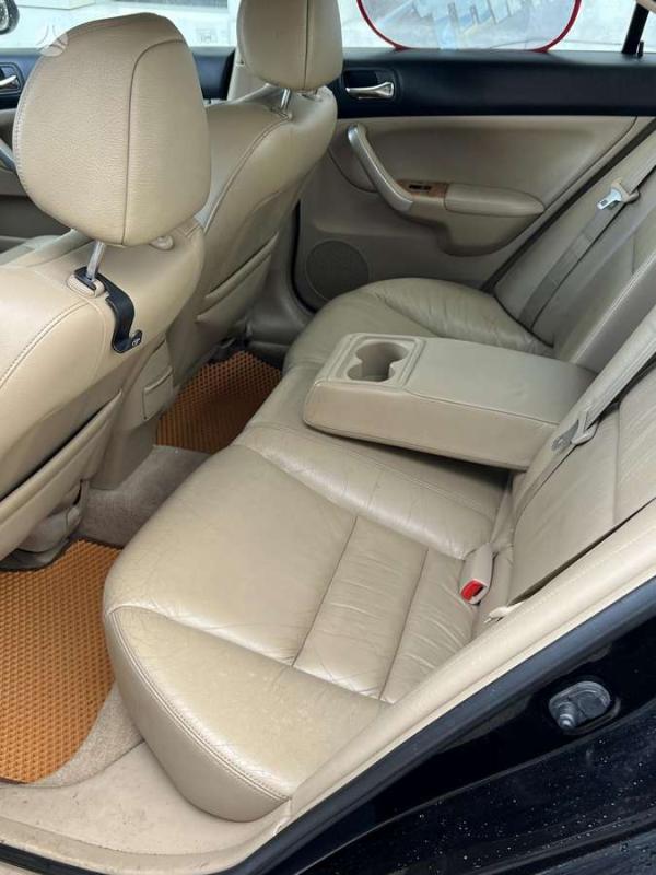 Melns Honda Accord 2006 Viļņa, ar dzinēja tilpumu 2.35 L un nobraukumu 320 tūkst. km par 1250 €, foto 9 vietnē AUTOMOTO.COM.LV