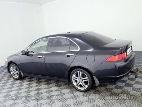 Melns Honda Accord 2007 Tallina, ar dzinēja tilpumu 2.00 L un nobraukumu 172 tūkst. km par 899 €, foto 4 vietnē AUTOMOTO.COM.LV