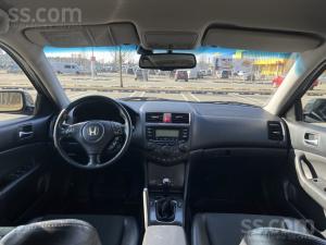 Melns Honda Accord 2007 Rīga, ar dzinēja tilpumu 2.00 L un nobraukumu 261 tūkst. km par 3495 €, foto 6 vietnē AUTOMOTO.COM.LV