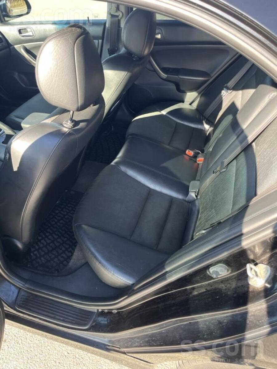 Melns Honda Accord 2007 Rīga, ar dzinēja tilpumu 2.00 L un nobraukumu 261 tūkst. km par 3495 €, foto 7 vietnē AUTOMOTO.COM.LV