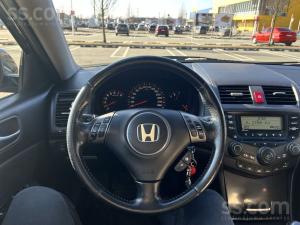Melns Honda Accord 2007 Rīga, ar dzinēja tilpumu 2.00 L un nobraukumu 261 tūkst. km par 3495 €, foto 11 vietnē AUTOMOTO.COM.LV