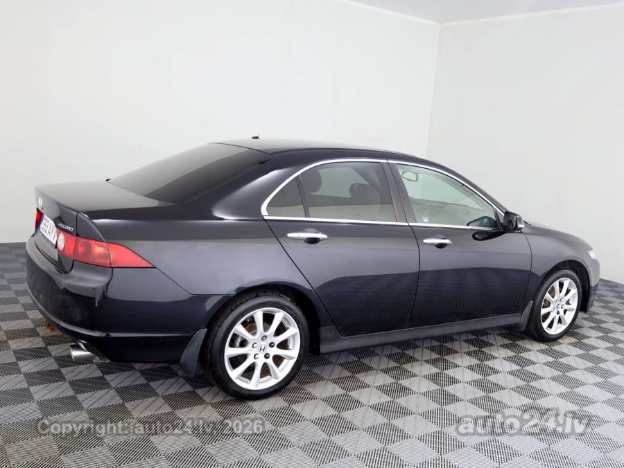Melns Honda Accord 2007 Tallina, ar dzinēja tilpumu 2.40 L un nobraukumu 309 tūkst. km par 1299 €, foto 4 vietnē AUTOMOTO.COM.LV