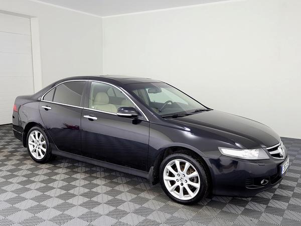 Black Honda Accord 2007 in Tallinn, with an engine capacity of 2.40 L and mileage of 309 thousand km for 1299 €, photo 1 on AUTOMOTO.COM.LV
