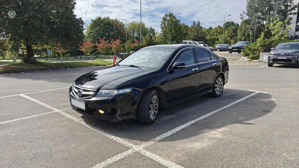Melns Honda Accord 2007 Viļņa, ar dzinēja tilpumu 2.20 L un nobraukumu 196 tūkst. km par 1700 €, foto 4 vietnē AUTOMOTO.COM.LV