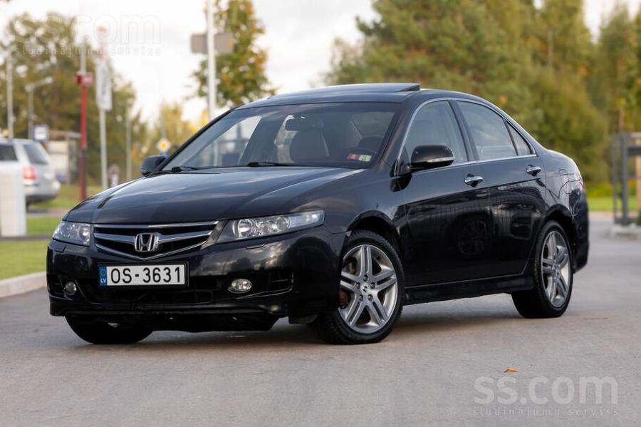 Black Honda Accord 2007 in Jelgava, with an engine capacity of 2.20 L and mileage of 0 thousand km for 2200 €, photo 1 on AUTOMOTO.COM.LV