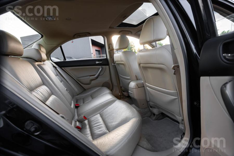 Black Honda Accord 2007 in Jelgava, with an engine capacity of 2.20 L and mileage of 0 thousand km for 2200 €, photo 12 on AUTOMOTO.COM.LV