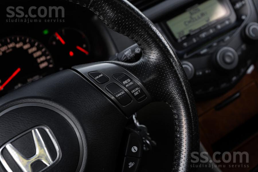 Black Honda Accord 2007 in Jelgava, with an engine capacity of 2.20 L and mileage of 0 thousand km for 2200 €, photo 18 on AUTOMOTO.COM.LV