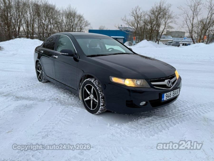 Melns Honda Accord 2008 Tallina, ar dzinēja tilpumu 2.20 L un nobraukumu 275 tūkst. km par 1400 €, foto 3 vietnē AUTOMOTO.COM.LV