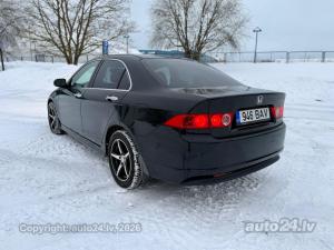 Melns Honda Accord 2008 Tallina, ar dzinēja tilpumu 2.20 L un nobraukumu 275 tūkst. km par 1400 €, foto 6 vietnē AUTOMOTO.COM.LV
