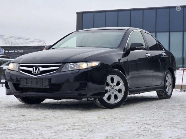 Melns Honda Accord 2008 Šauļi, ar dzinēja tilpumu 2.00 L un nobraukumu 190 tūkst. km par 3550 €, foto 3 vietnē AUTOMOTO.COM.LV
