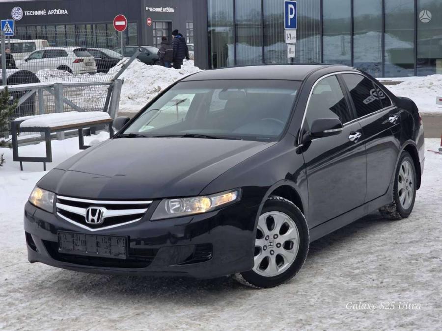 Melns Honda Accord 2008 Šauļi, ar dzinēja tilpumu 2.00 L un nobraukumu 190 tūkst. km par 3550 €, foto 4 vietnē AUTOMOTO.COM.LV