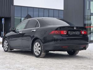Melns Honda Accord 2008 Šauļi, ar dzinēja tilpumu 2.00 L un nobraukumu 190 tūkst. km par 3550 €, foto 6 vietnē AUTOMOTO.COM.LV