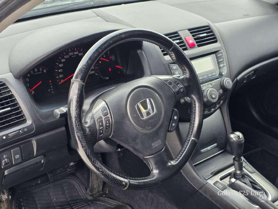 Melns Honda Accord 2008 Šauļi, ar dzinēja tilpumu 2.00 L un nobraukumu 190 tūkst. km par 3550 €, foto 13 vietnē AUTOMOTO.COM.LV