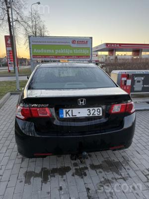 Melns Honda Accord 2008 Jelgava, ar dzinēja tilpumu 2.20 L un nobraukumu 306 tūkst. km par 3700 €, foto 7 vietnē AUTOMOTO.COM.LV
