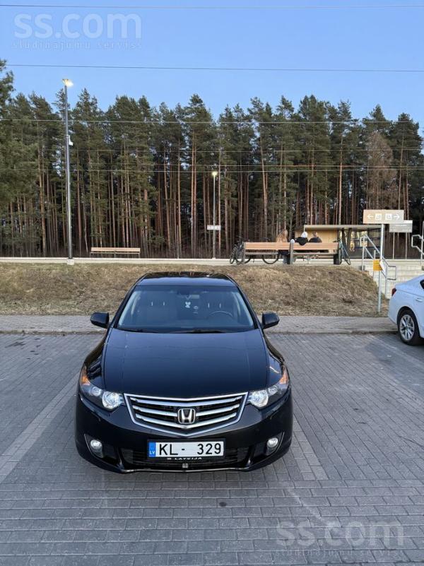 Melns Honda Accord 2008 Jelgava, ar dzinēja tilpumu 2.20 L un nobraukumu 306 tūkst. km par 3700 €, foto 7 vietnē AUTOMOTO.COM.LV