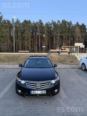 Melns Honda Accord 2008 Jelgava, ar dzinēja tilpumu 2.20 L un nobraukumu 306 tūkst. km par 3700 €, foto 8 vietnē AUTOMOTO.COM.LV