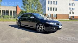 Black Honda Accord 2008 in Riga, with an engine capacity of 2.40 L and mileage of 360 thousand km for 3500 €, photo  on AUTOMOTO.COM.LV