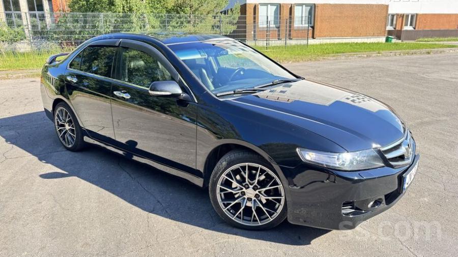 Melns Honda Accord 2008 Rīga, ar dzinēja tilpumu 2.40 L un nobraukumu 360 tūkst. km par 3500 €, foto 3 vietnē AUTOMOTO.COM.LV