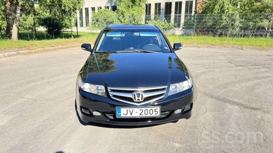 Melns Honda Accord 2008 Rīga, ar dzinēja tilpumu 2.40 L un nobraukumu 360 tūkst. km par 3500 €, foto 4 vietnē AUTOMOTO.COM.LV