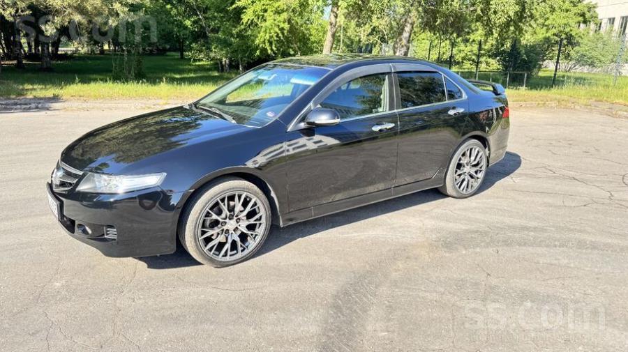 Melns Honda Accord 2008 Rīga, ar dzinēja tilpumu 2.40 L un nobraukumu 360 tūkst. km par 3500 €, foto 5 vietnē AUTOMOTO.COM.LV