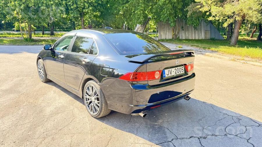 Melns Honda Accord 2008 Rīga, ar dzinēja tilpumu 2.40 L un nobraukumu 360 tūkst. km par 3500 €, foto 7 vietnē AUTOMOTO.COM.LV