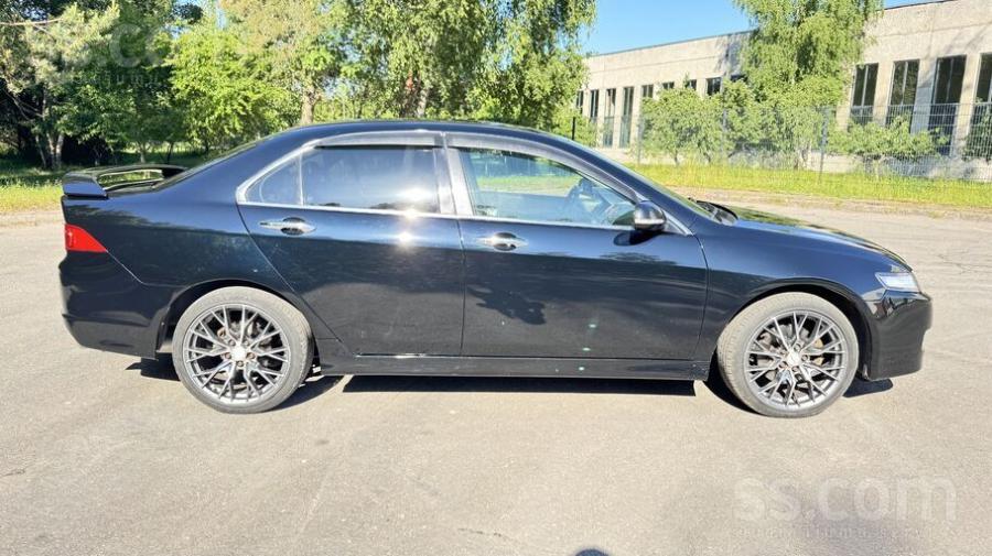 Melns Honda Accord 2008 Rīga, ar dzinēja tilpumu 2.40 L un nobraukumu 360 tūkst. km par 3500 €, foto 13 vietnē AUTOMOTO.COM.LV