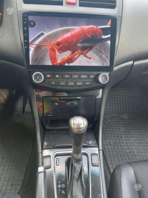 Melns Honda Accord 2008 Šauļi, ar dzinēja tilpumu 2.00 L un nobraukumu 172 tūkst. km par 3850 €, foto 9 vietnē AUTOMOTO.COM.LV