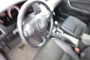 Melns Honda Accord 2008 Šauļi, ar dzinēja tilpumu 2.00 L un nobraukumu 172 tūkst. km par 3850 €, foto 10 vietnē AUTOMOTO.COM.LV