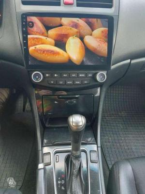 Melns Honda Accord 2008 Šauļi, ar dzinēja tilpumu 2.00 L un nobraukumu 172 tūkst. km par 3850 €, foto 11 vietnē AUTOMOTO.COM.LV