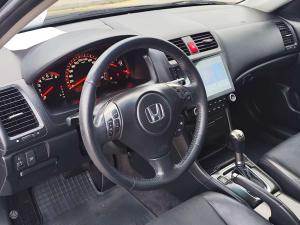 Melns Honda Accord 2008 Šauļi, ar dzinēja tilpumu 2.00 L un nobraukumu 173 tūkst. km par 3750 €, foto 15 vietnē AUTOMOTO.COM.LV