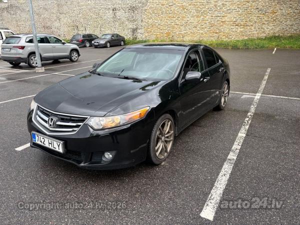 Melns Honda Accord 2008 Tallina, ar dzinēja tilpumu 2.00 L un nobraukumu 288 tūkst. km par 4000 €, foto 1 vietnē AUTOMOTO.COM.LV