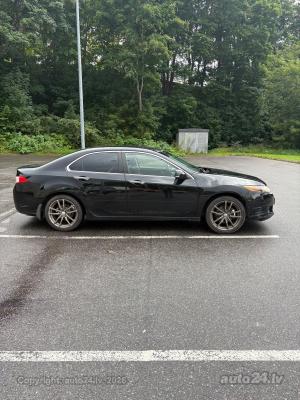 Melns Honda Accord 2008 Tallina, ar dzinēja tilpumu 2.00 L un nobraukumu 288 tūkst. km par 4000 €, foto 7 vietnē AUTOMOTO.COM.LV