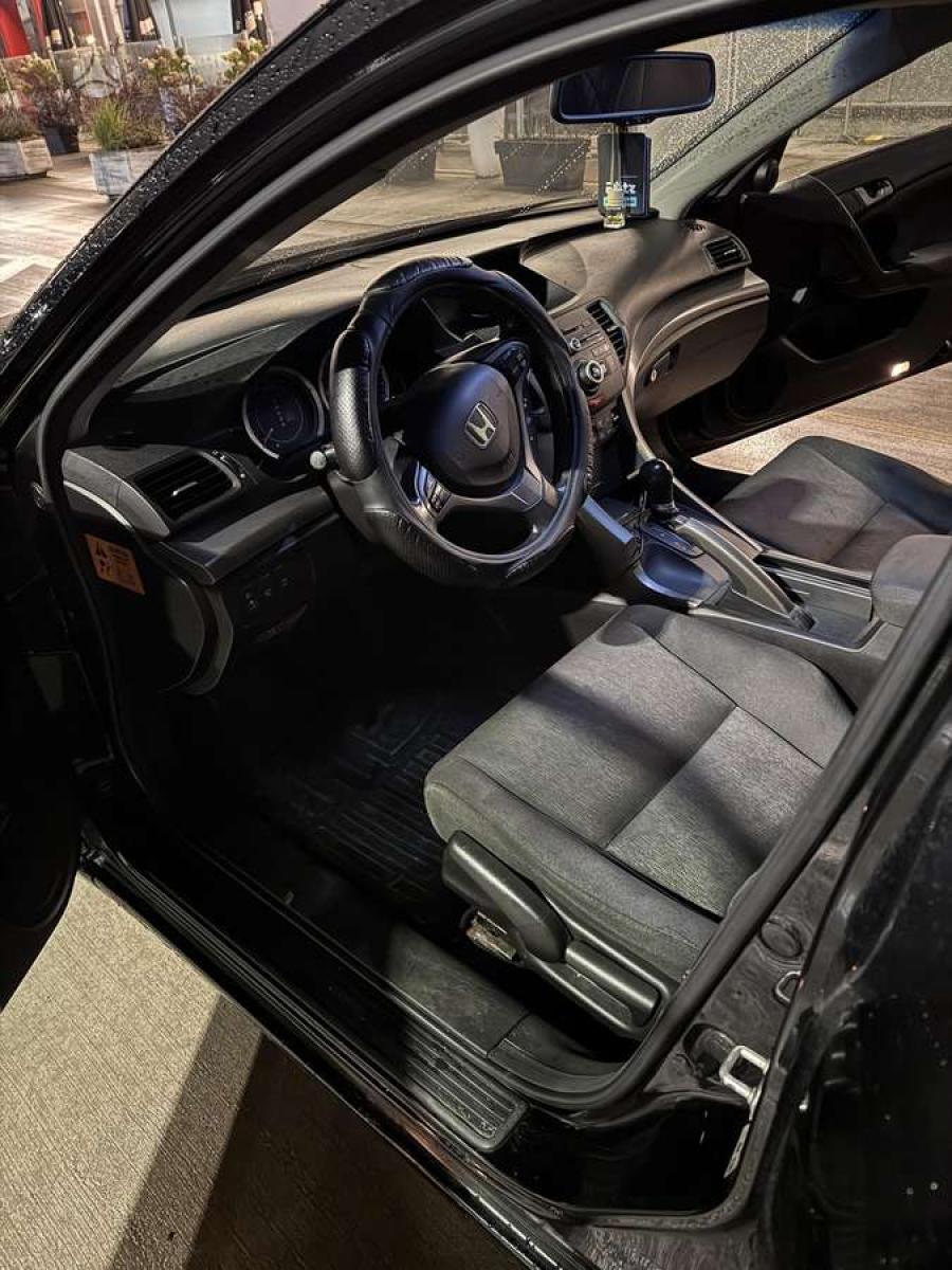 Melns Honda Accord 2008 Viļņa, ar dzinēja tilpumu 2.00 L un nobraukumu 251 tūkst. km par 3300 €, foto 11 vietnē AUTOMOTO.COM.LV