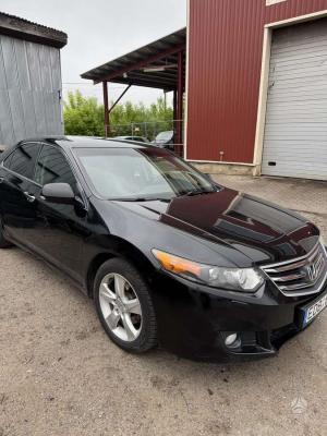 Melns Honda Accord 2008 Viļņa, ar dzinēja tilpumu 2.00 L un nobraukumu 251 tūkst. km par 3300 €, foto 15 vietnē AUTOMOTO.COM.LV