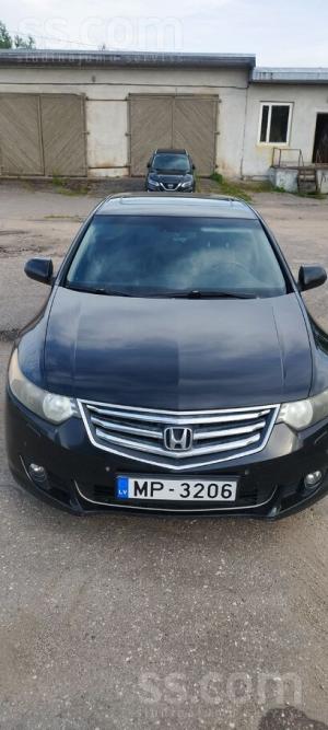 Melns Honda Accord 2009 Jūrmala, ar dzinēja tilpumu 2.20 L un nobraukumu 374 tūkst. km par 1500 €, foto 4 vietnē AUTOMOTO.COM.LV