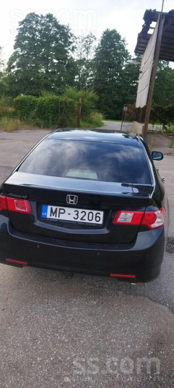 Melns Honda Accord 2009 Jūrmala, ar dzinēja tilpumu 2.20 L un nobraukumu 374 tūkst. km par 1500 €, foto 4 vietnē AUTOMOTO.COM.LV