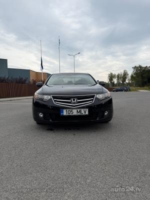 Black Honda Accord 2009 in Tallinn, with an engine capacity of 2.00 L and mileage of 251 thousand km for 3000 €, photo 6 on AUTOMOTO.COM.LV
