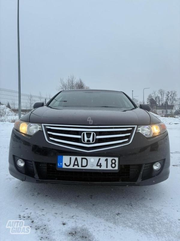 Melns Honda Accord 2010 Kauņa, ar dzinēja tilpumu 2.00 L un nobraukumu 290 tūkst. km par 5500 €, foto 4 vietnē AUTOMOTO.COM.LV